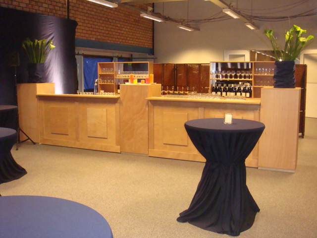 Barombouw, 2 kolom. 2 tussenstuk - Party Support in Beverwijk